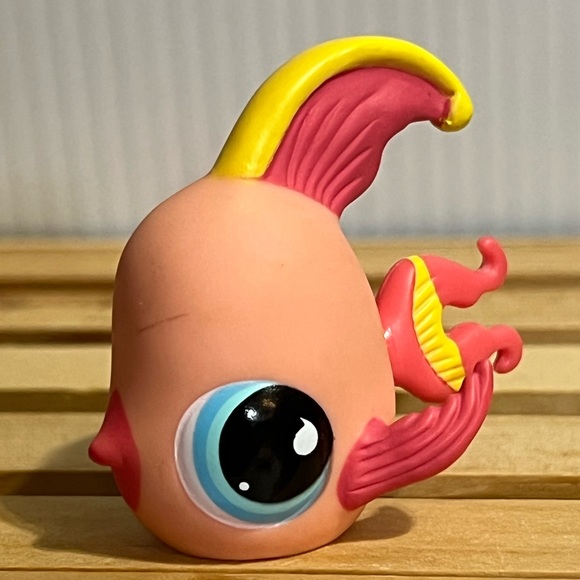 Littlest Pet Shop | Toys | Lps Littlest Pet Shop Angelfish 643 | Poshmark